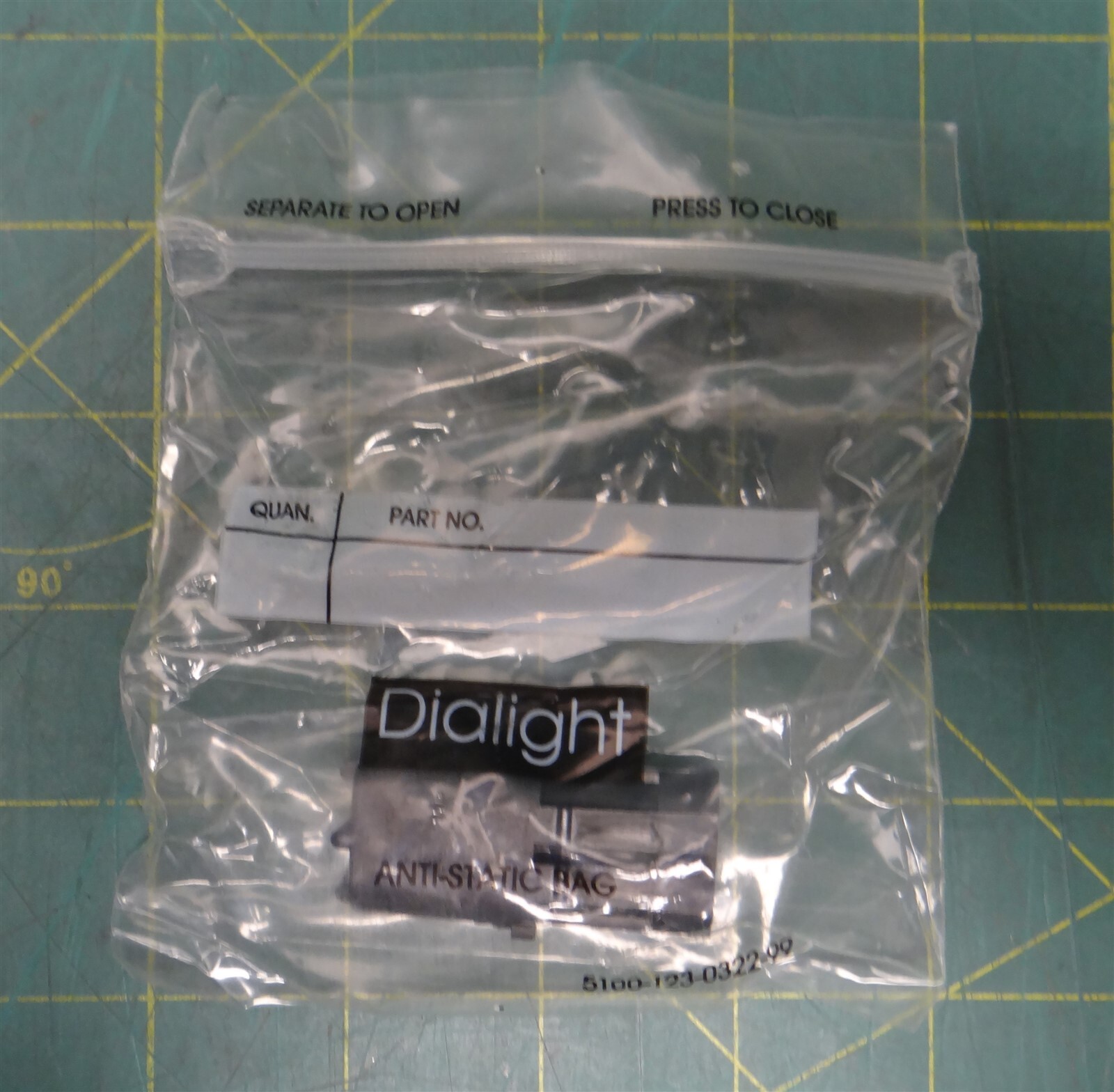Dialight 15001AB802 15 Series 12V Amber Marker/Clearance Bullet LED ...