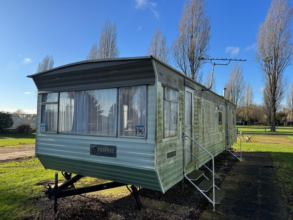 OFF SITE CARAVAN ATLAS FANFARE 34 X 10 3 BED | eBay UK