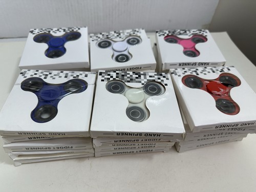 LOT 30 HAND FIDGET SPINNER PARTY TOYS STRESS RELIEF FOCUS 4 COLORS 30 ...