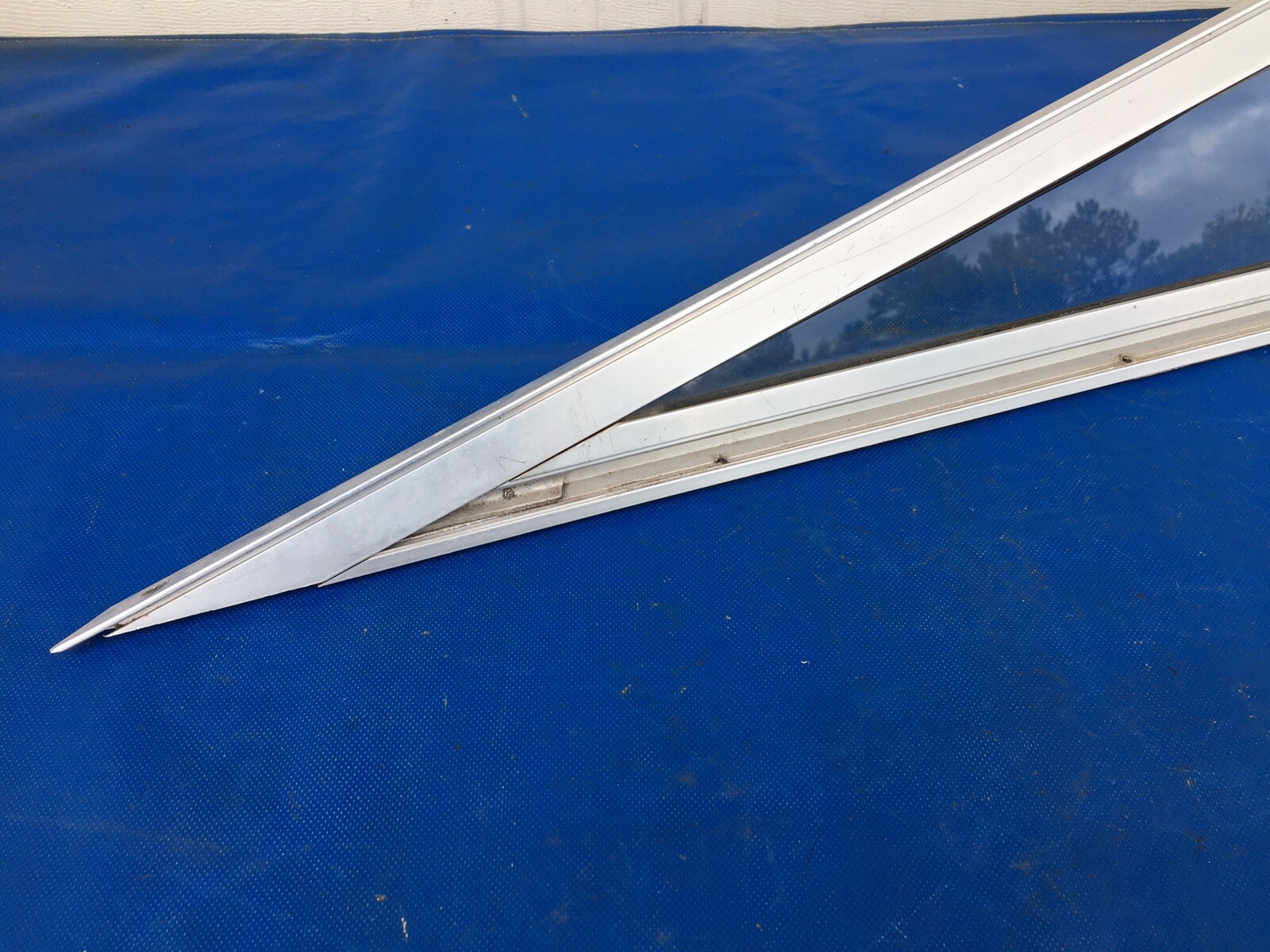 Bayliner RH Windshield Side Window 73" Capri Cuddy 1850 1950 1700 Boat ...