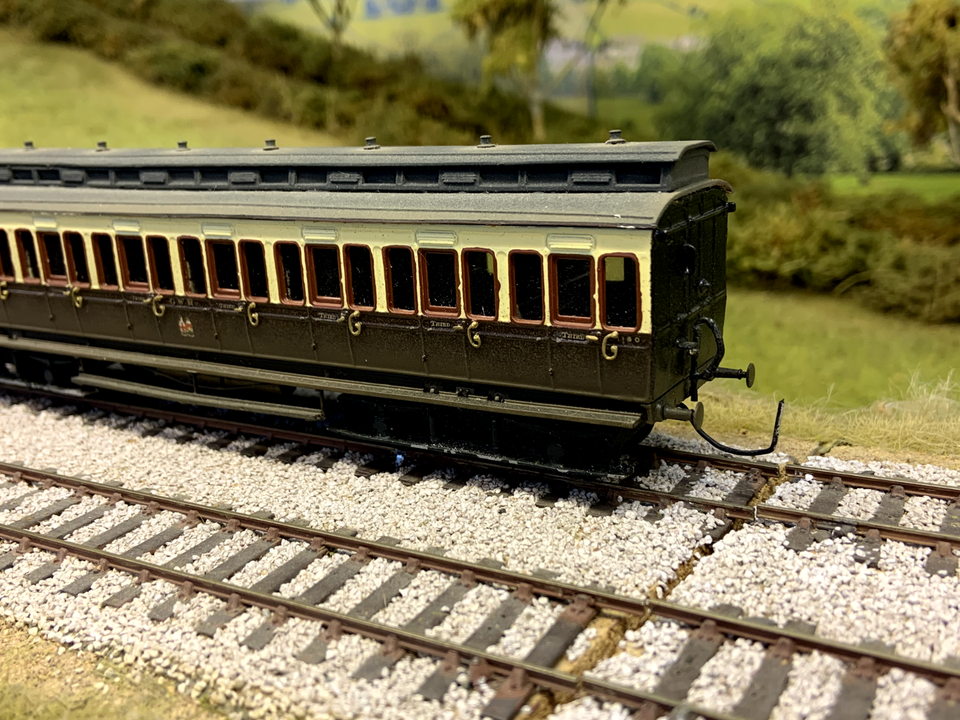 Slaters kit built GWR 8 Compartment C10 all 3rd clerestory coach 00 ...