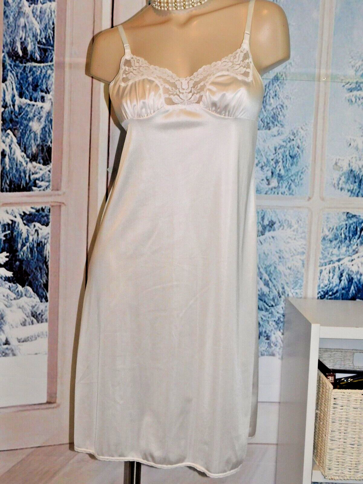 38 Vassarette Light Ivory Full Slip Nylon - Gem