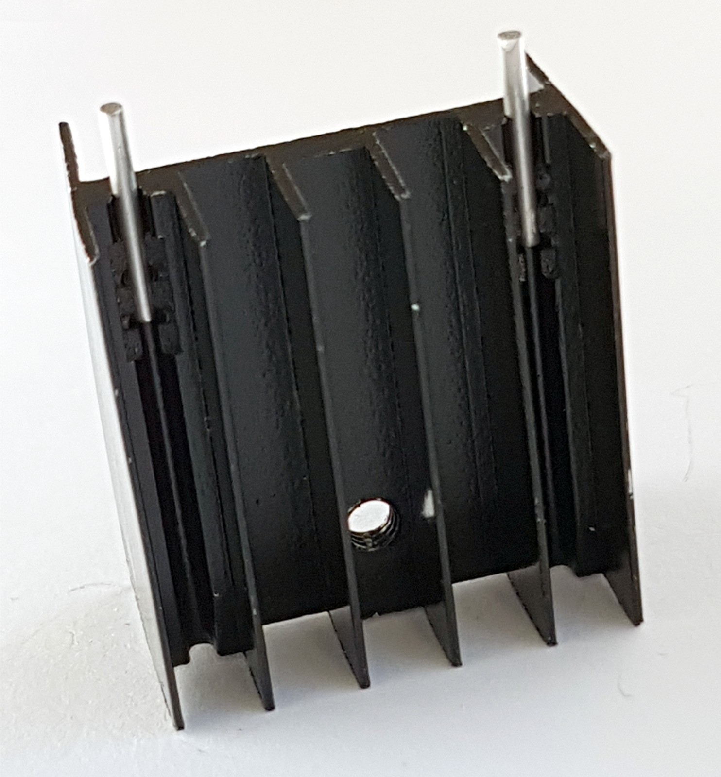 TO220 heatsink, vertical PCB mount, black anodised aluminium, T0220 ...