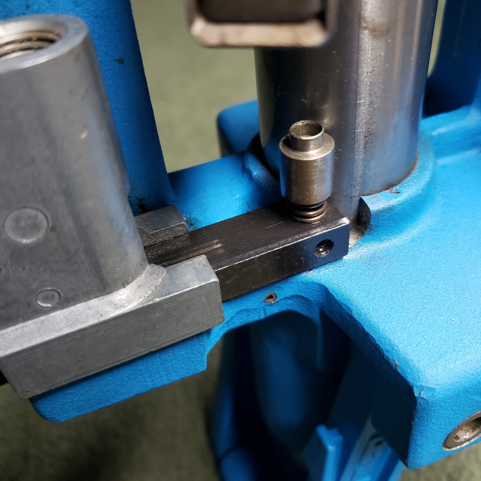 Dillon RL450 w Partial Priming System. Very Good to Excellent Condition ...