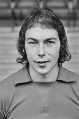 Mark Wallington of Leicester City FC at 1973-74 season OLD PHOTO | eBay