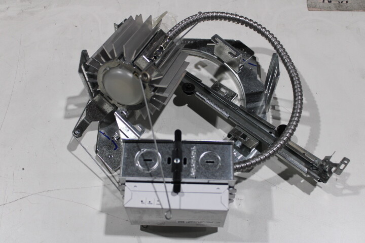 Lithonia Lighting NSB LDN6-40/20-MVOLT-EZ10-HSG Recessed Lighting EA | eBay