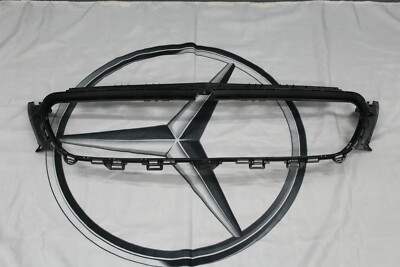 NEW Genuine Mercedes-Benz C238 E-Class Radiator Grille Carrier ...