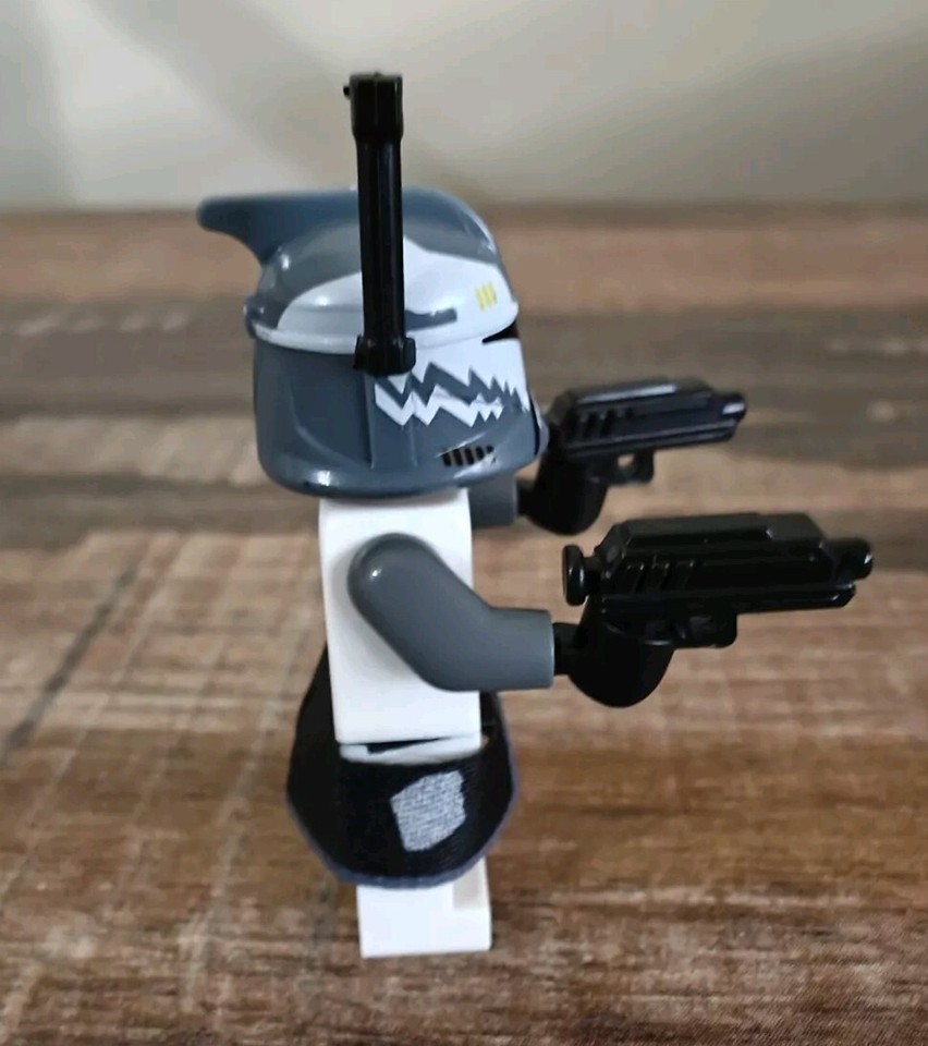 **NEW** LEGO Phase 1 Commander Wolffe Minifigure w/ Custom Helmet ...