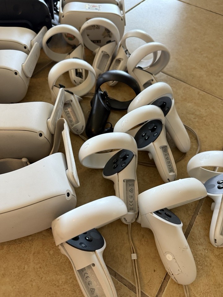 Wholesale Lot Of 18 VR Headsets - Meta, Vive, Quest 2, Rift, Vive Pro 2 - AS-IS | eBay