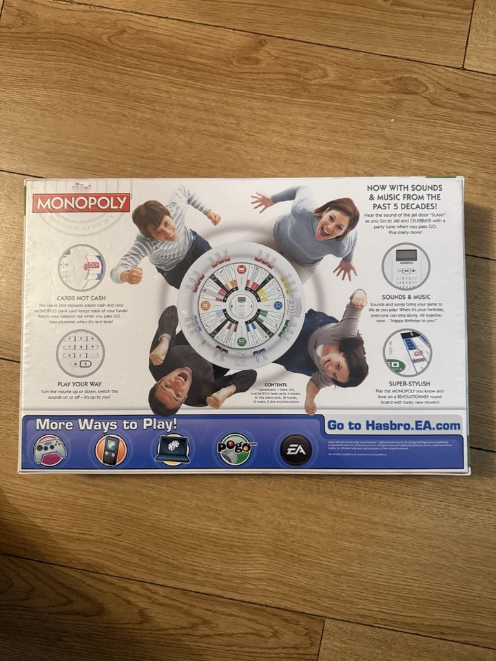 MONOPOLY REVOLUTION - Electronic Board Game by Hasbro Games 2009 ...