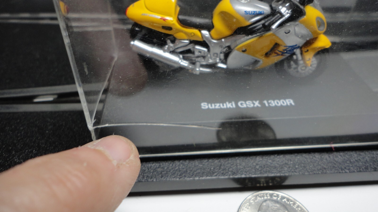 Suzuki GSX Motorcycle Mini/? Model/Box Has Crack/Track Not Inc/ Bike ...