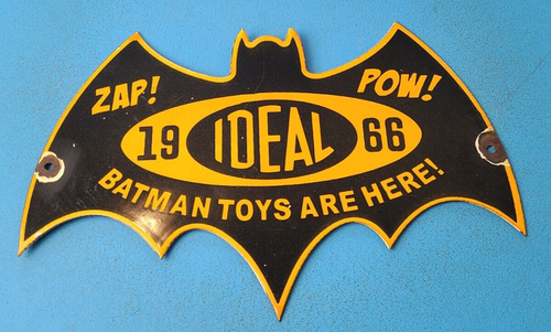 VINTAGE BATMAN TOYS PORCELAIN COMIC BOOK GAS SERVICE STATION PUMP PLATE ...