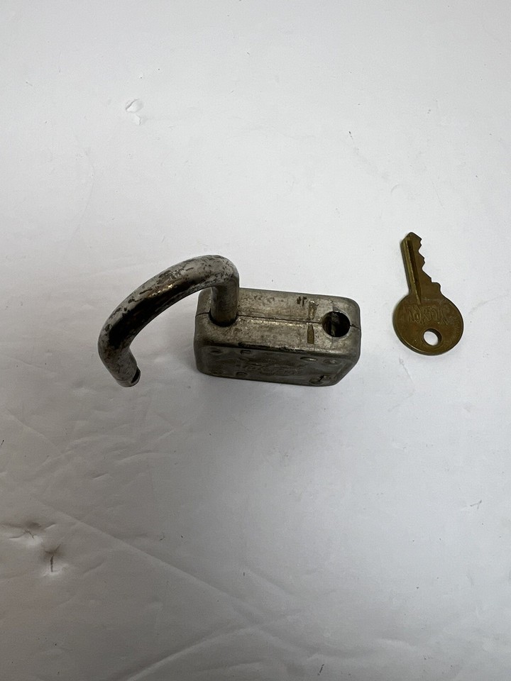Vintage Embossed Lion Head Master Lock # 77 Padlock with Key USA- Works ...