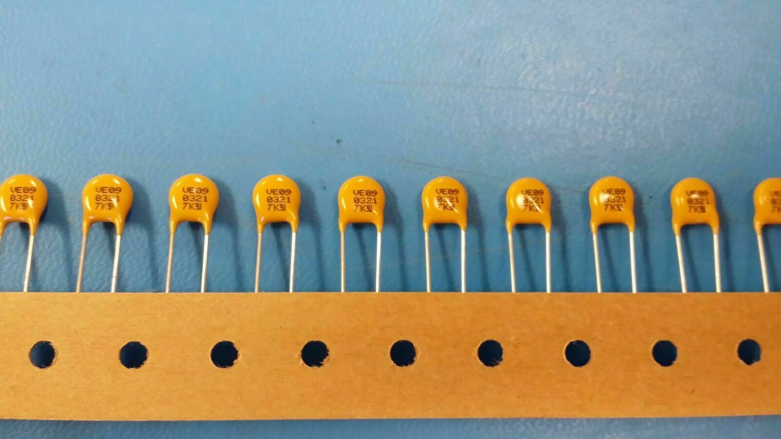 (10 PCS) VE09M00321K AVX VARISTOR 510V 1.2KA DISC 9MM ROHS | eBay