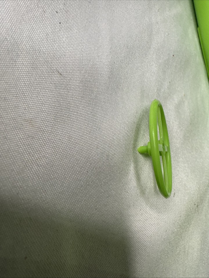 Vintage Original COX SHRIKE PROP ROD GAS .049 TETHER CAR RARE Green ...