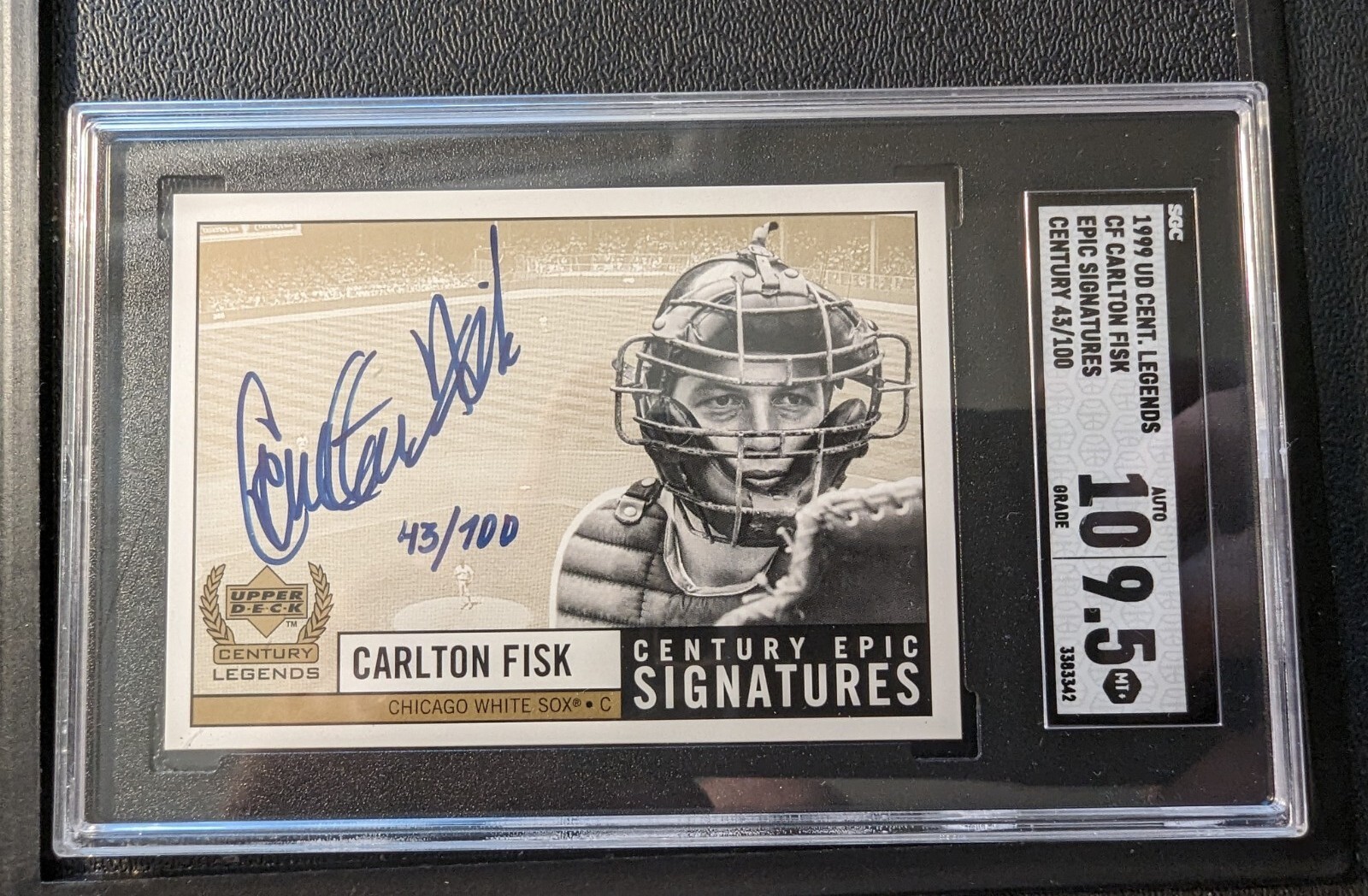 1999 Upper Deck Century Legends - Epic Signatures Carlton Fisk #CF ...