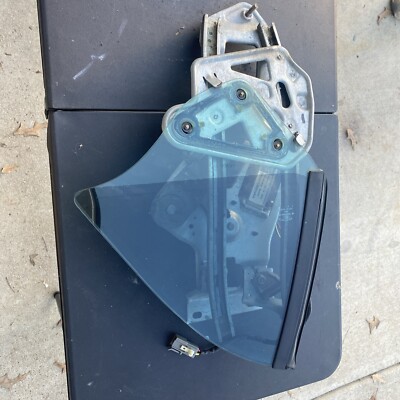 99-04 Mustang Convertible Driver Rear Quarter Window Assy Lot 1 | eBay