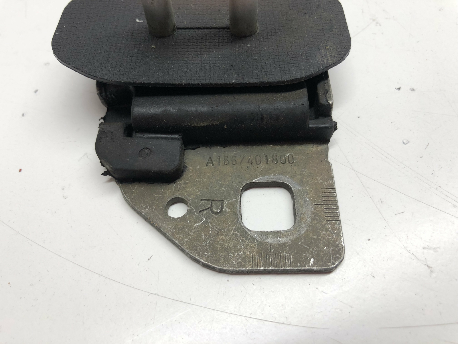 MERCEDES-BENZ GLE Coupe C292 W292 Rear Right Seat Mount Hook ...