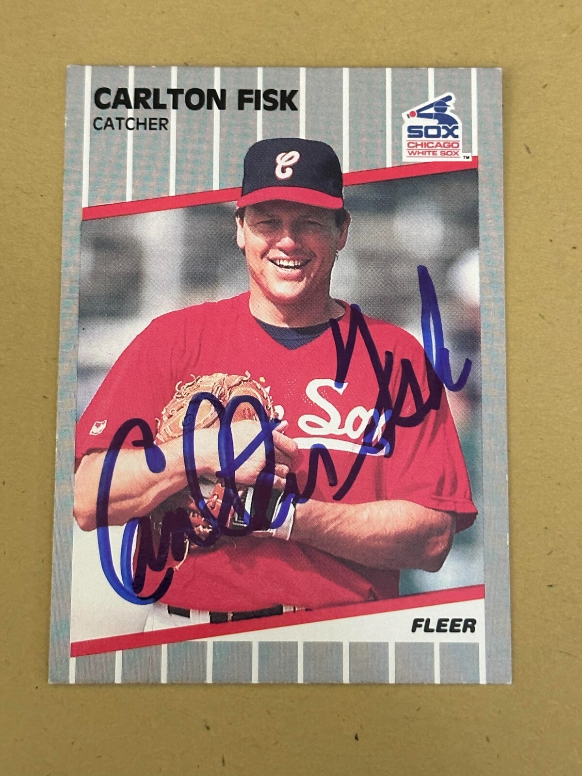 CARLTON FISK 1989 FLEER Autographed MLB card TTM /IP signature White ...