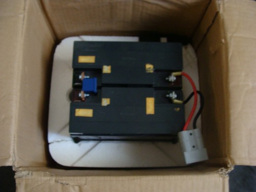 APC RBC7 Replacement Battery Cartridge for Back-UPS RBC7 2(12 volt/17ah ...