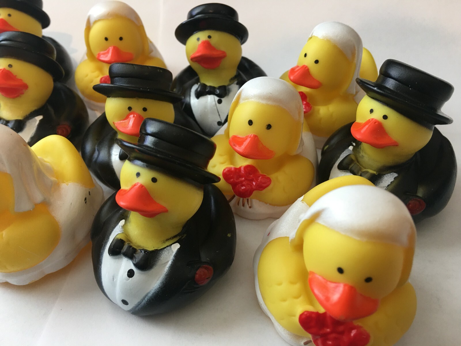 New 12 Lot Bride Groom RUBBER DUCKIES Wedding Ducks Party Celebration 2 ...