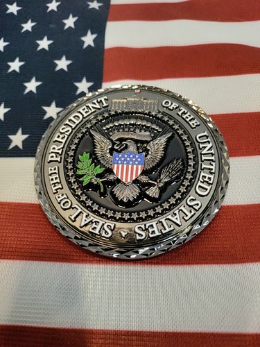 DONALD J TRUMP CHALLENGE COIN BLACK ONLY GIVEN TO VIP #47 VERY RARE NEW ...