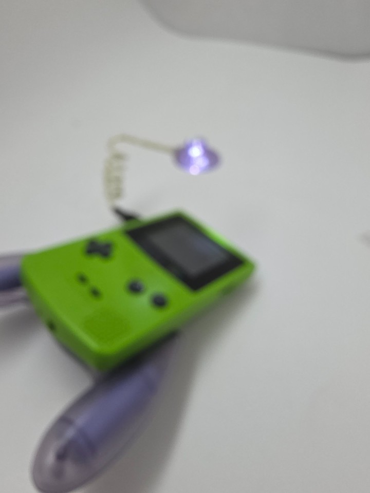NEW Super Bright LED Snake Worm Light for GameBoy Color No Batteries ...