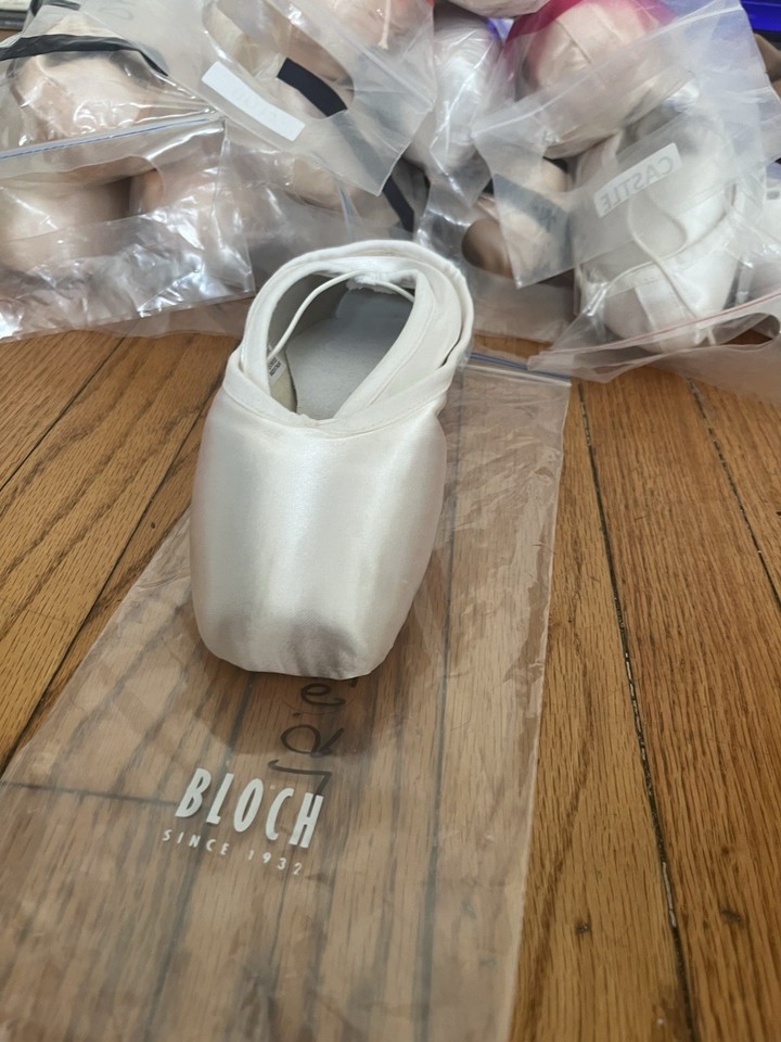 Brand New! Bloch European balance WHITE pointe Shoes Size 5.5 X | eBay