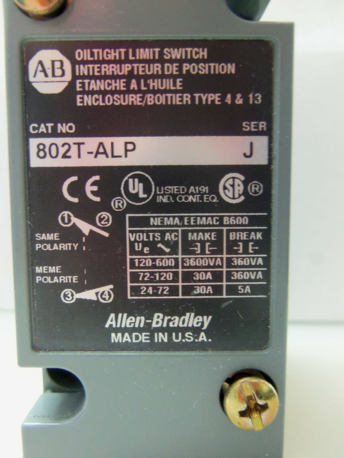 New Allen Bradley 802T-ALP Oil Tight Side Rotary Limit Switch Series J ...