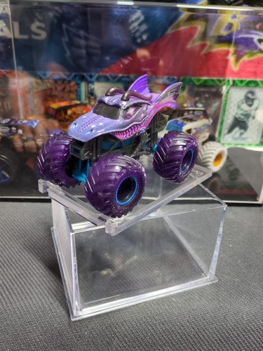 Monster Jam Gears and Galaxies Dragon Draganoid Purple Diecast Truck 1: ...