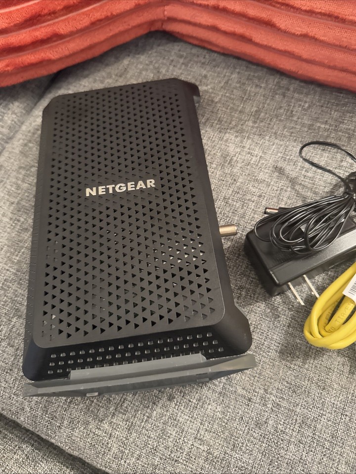 NETGEAR CM1150V Nighthawk Cable Modem supports 2 Gbps Refurb ...