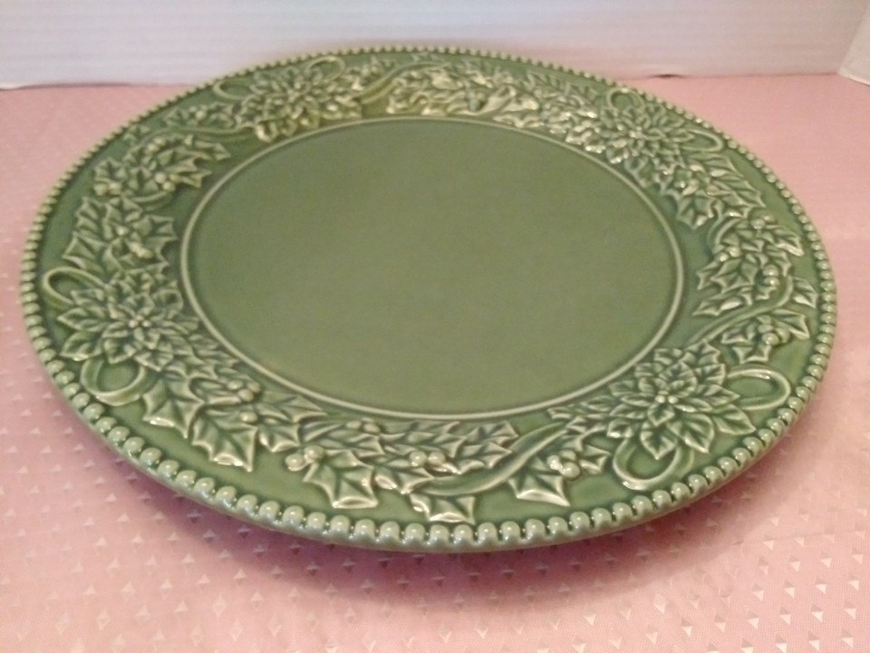 Christmas Cracker Barrel "Peace On Earth" Green Embossed Dinner Plate ...