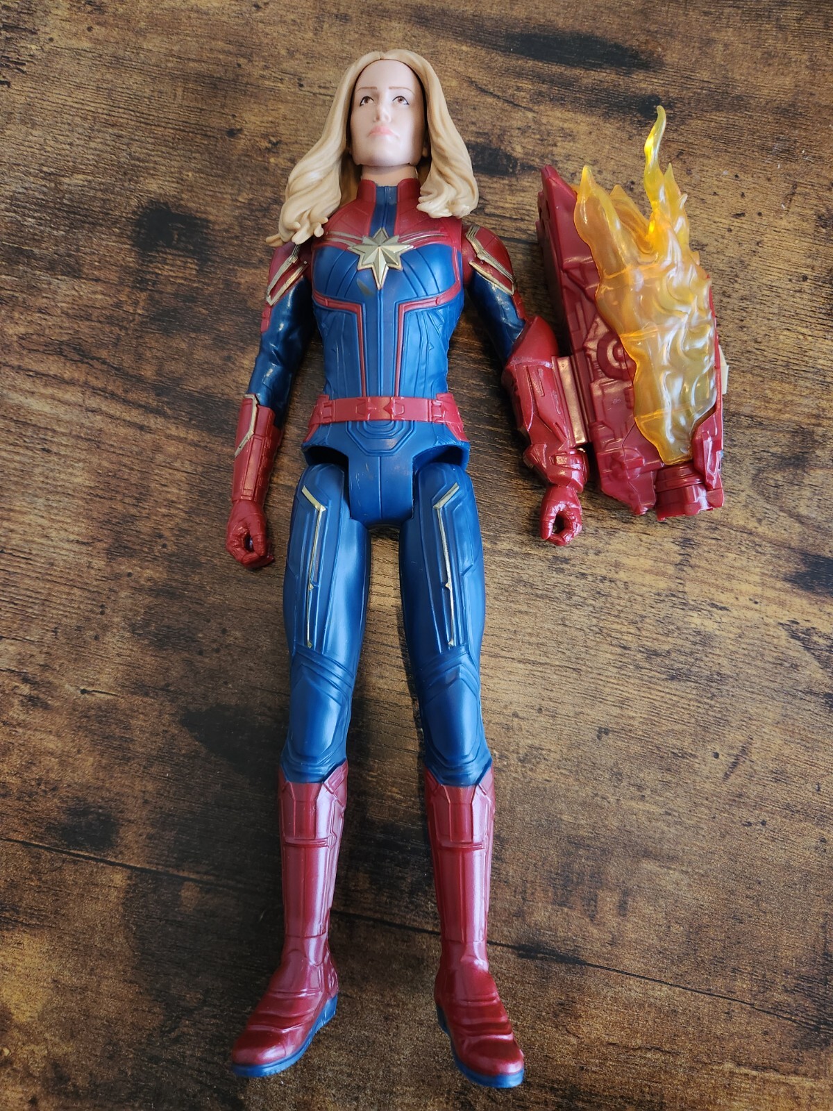2018 Hasbro Captain Marvel Titan Power FX & Voice Pack 12 Inch Figure ...