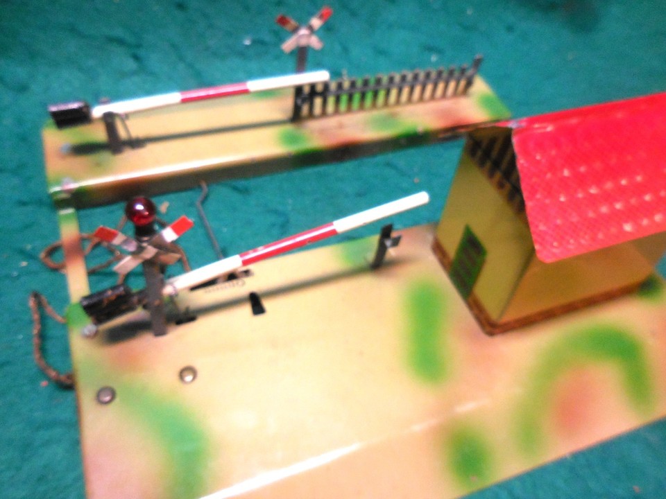Set of 2 Prewar Kibri Metal Gate Houses & Crossing Gates. OO/HO. | eBay