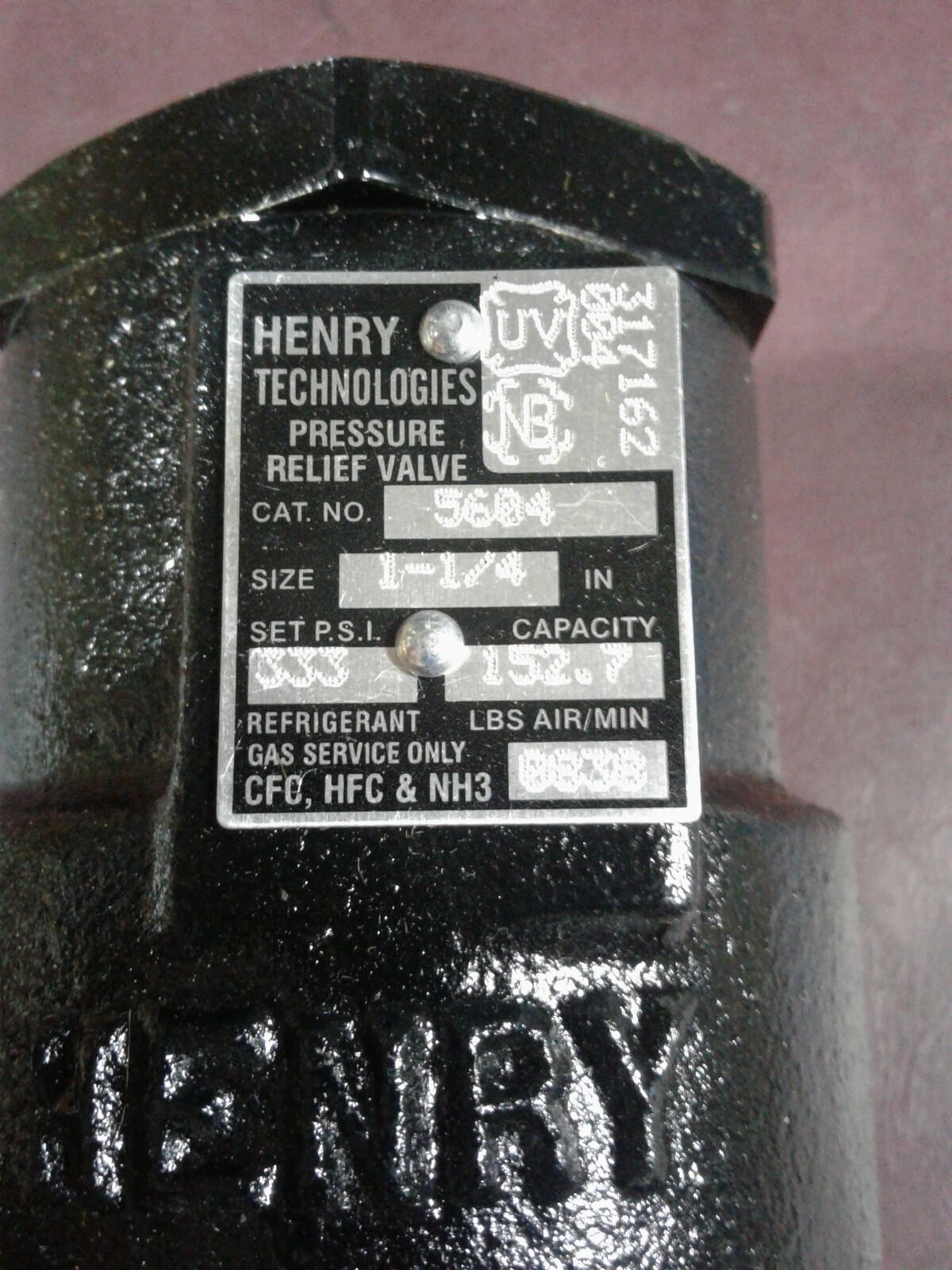 HENRY 5604 Refrigeration/Ammonia Relief Valve. 333lbs. 1-1/4"x 1-1/2 ...