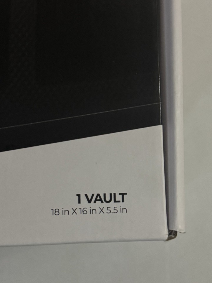 Vaulted Vinyl Legends Display Vault XL Locking Case - For 6 Funko Pop ...