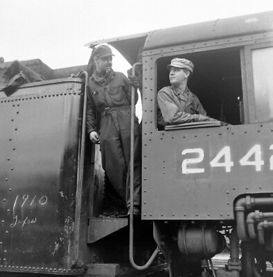 WW2 WWII Photo World War Two / US Military Railroad France 1944 Railway ...