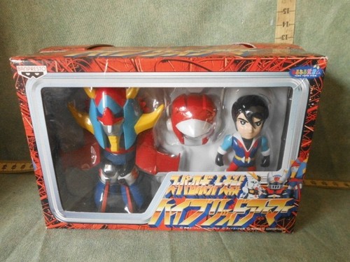 Raideen  -  Junki Saiga  ACTION FIGURE  ROBOT BANPRESTO VINTAGE