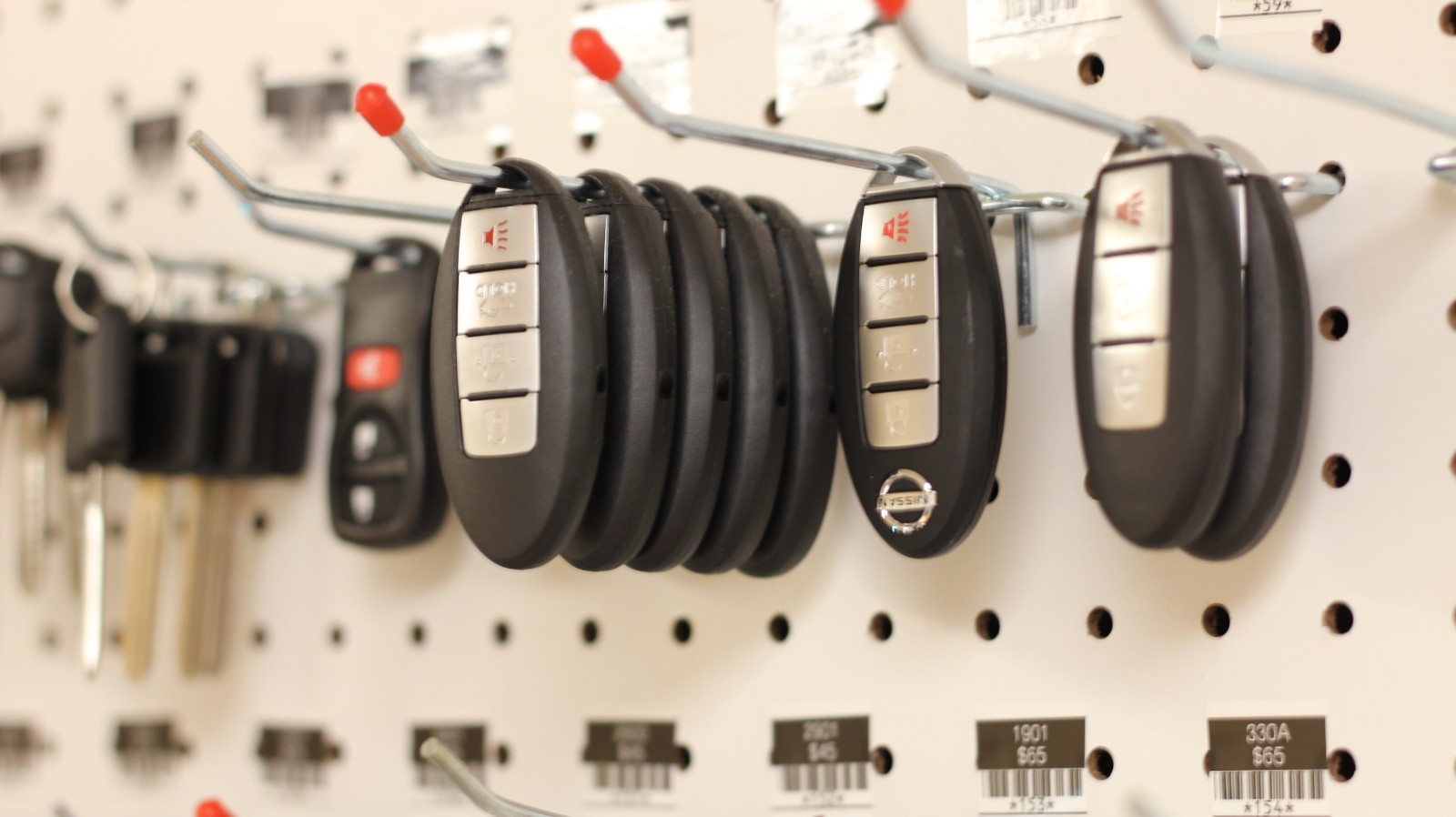 N001-N200 Key. 4 New Keys For Thule Roof Rack. Cut To Code By Licensed ...