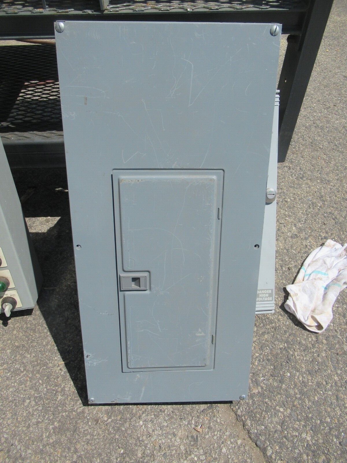 Square D QO330L200G, 200A Main Lug, 120/208V, 3PH4W, 30 CKT, Load ...