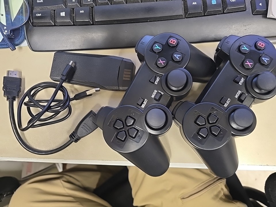 Retro Game Console TV Stick 64GB 4K HDMI | 20,000+ Classic Games | 2 ...