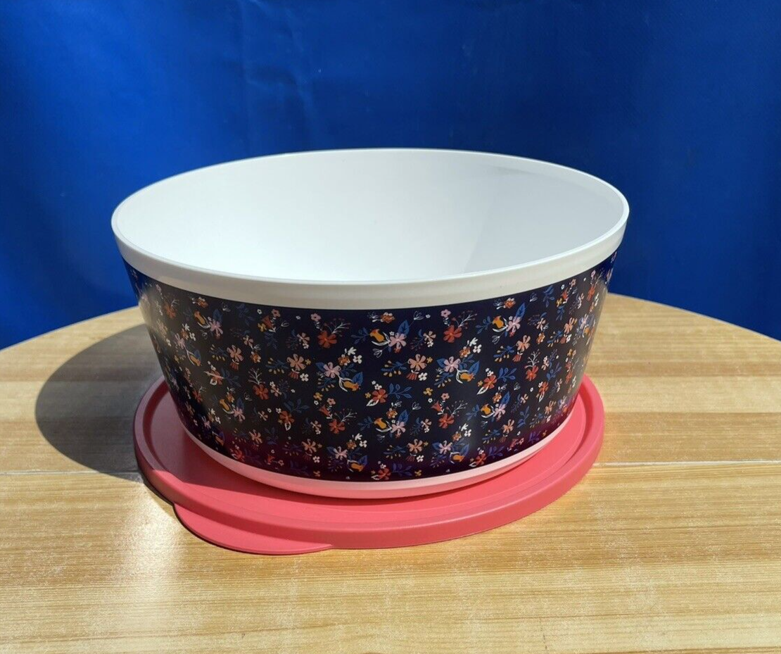 Tupperware Bowl Ilumina With Flower Design and Pink Seal 4.3L / 18cup ...