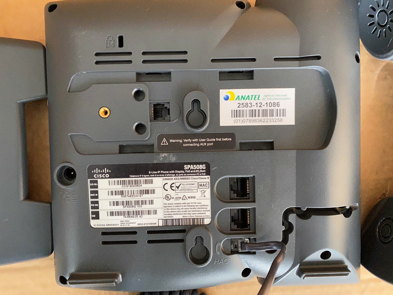 Cisco SPA508G 8-Line PoE Powered IP Phone with Stand and Handset (Cisco ...