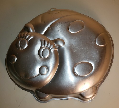 2005 Wilton Lady Bug Cake Pan Aluminum Retired #2105-3316 | eBay