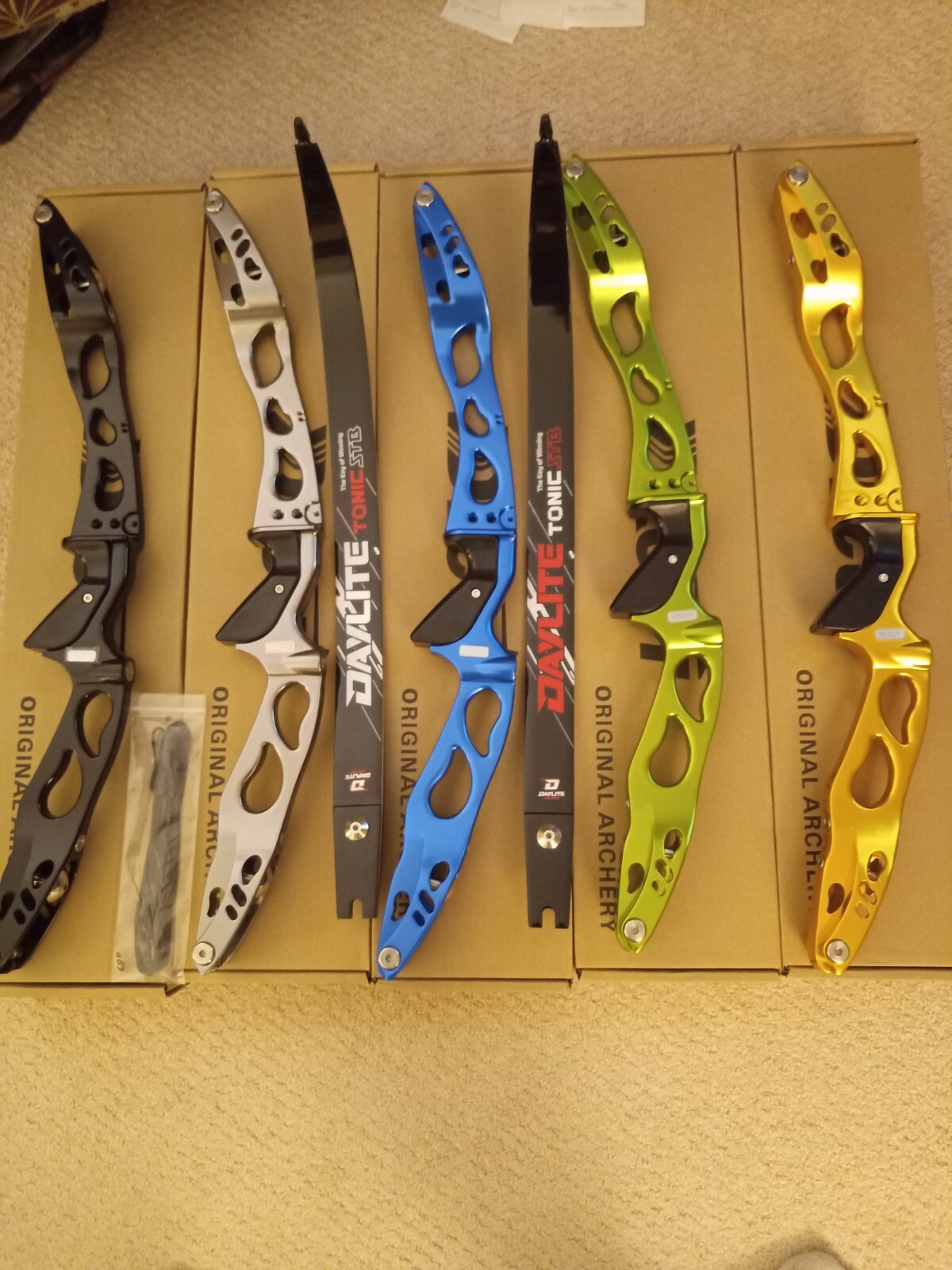 Decut Olympic Archery Bow ,Limbs , String, arrowrest LEFT HANDED or ...