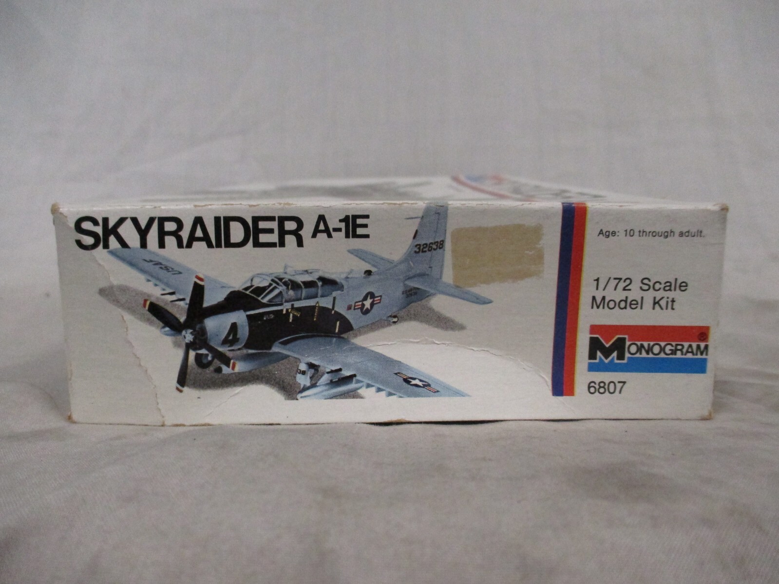 Douglas Skyraider A-1e 1/72 Monogram Vintage Model Kit 6807 for sale ...