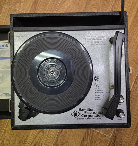 VINTAGE RECORD PLAYER MODEL 910 MADE BY HAMILTON ELECTRIC | eBay