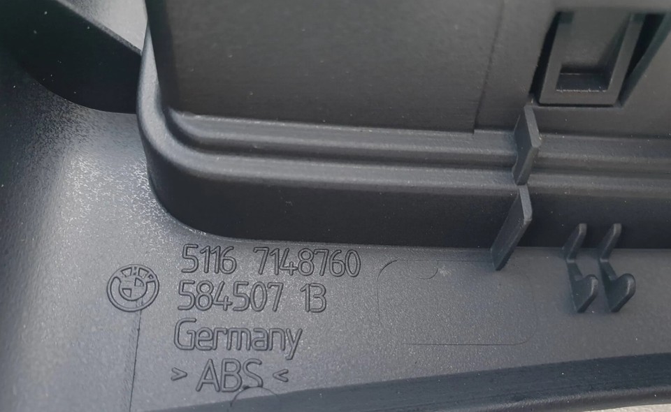 BMW 3 Series E90 E91 Center Console Light Socket Black Rear Air Vent ...