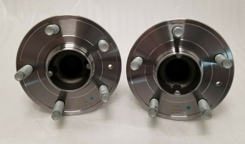 2 New GM OEM REAR Hub Bearing PAIR Fits 2011-2016 Chevrolet Cruze ...