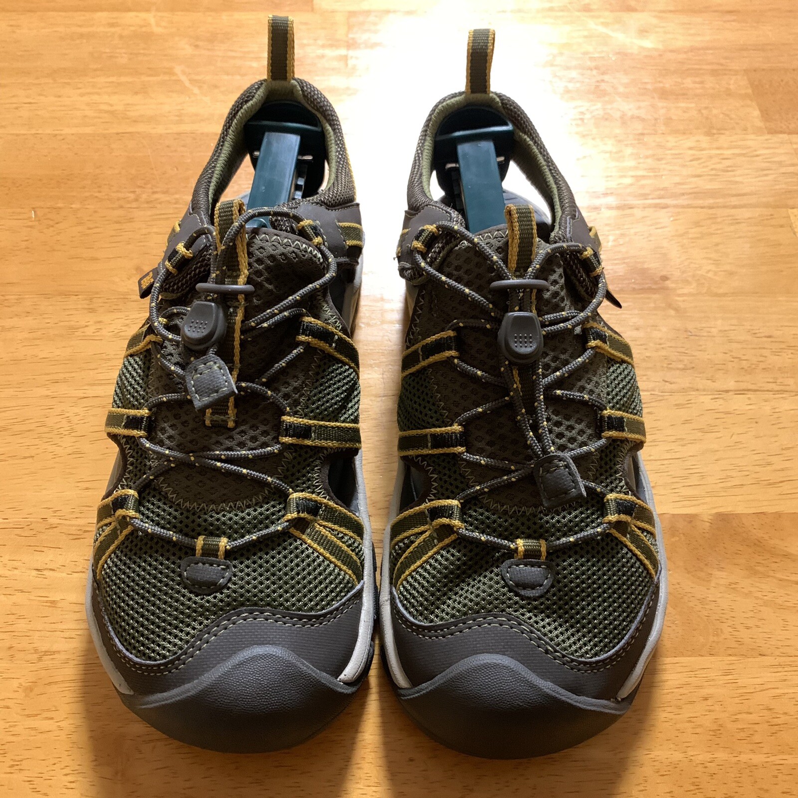 Teva Manatee Hiking Sandals Youth 4 Green Closed Toe Bungee Lace Up ...